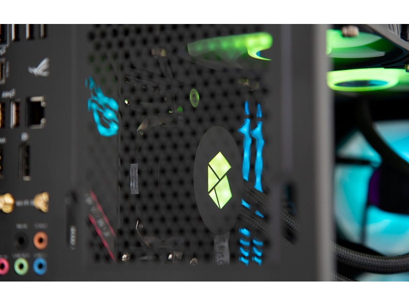 Komplett-PC Epic Gaming i199 RGB | KomplettFöretag.se
