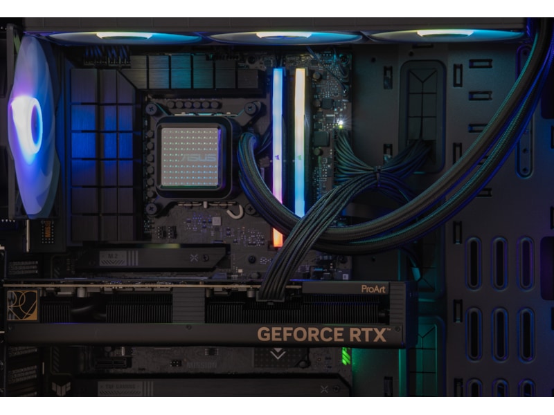 Komplett-PC Epic Gaming i330 - KomplettFöretag.se